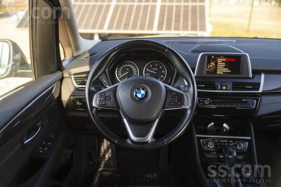 Grey BMW 218 2016 in Riga, with an engine capacity of 2.00 L and mileage of 152 thousand km for 11290 €, photo 17 on AUTOMOTO.COM.LV