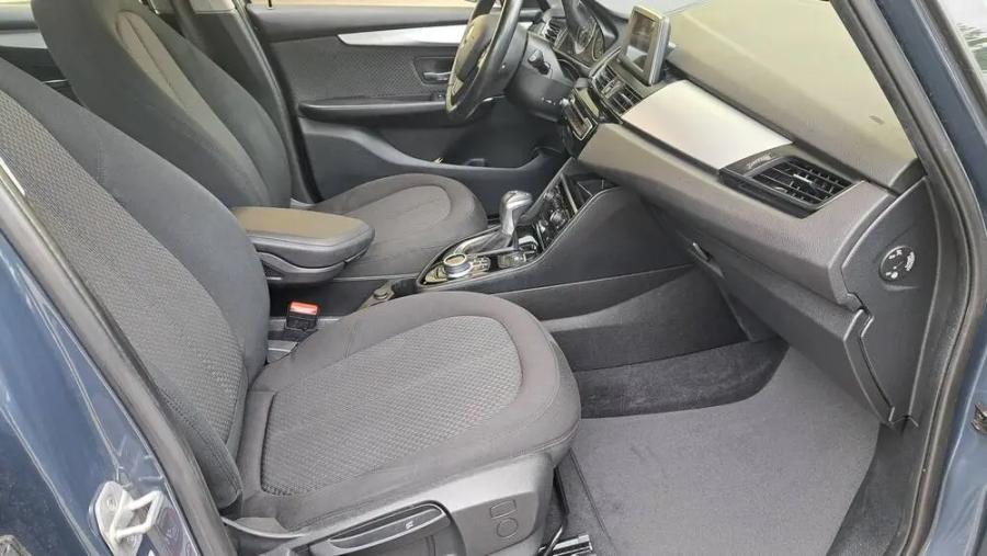 Pelēks BMW 218 2016 Ogre, ar dzinēja tilpumu 1.50 L un nobraukumu 194 tūkst. km par 10250 €, foto 9 vietnē AUTOMOTO.COM.LV