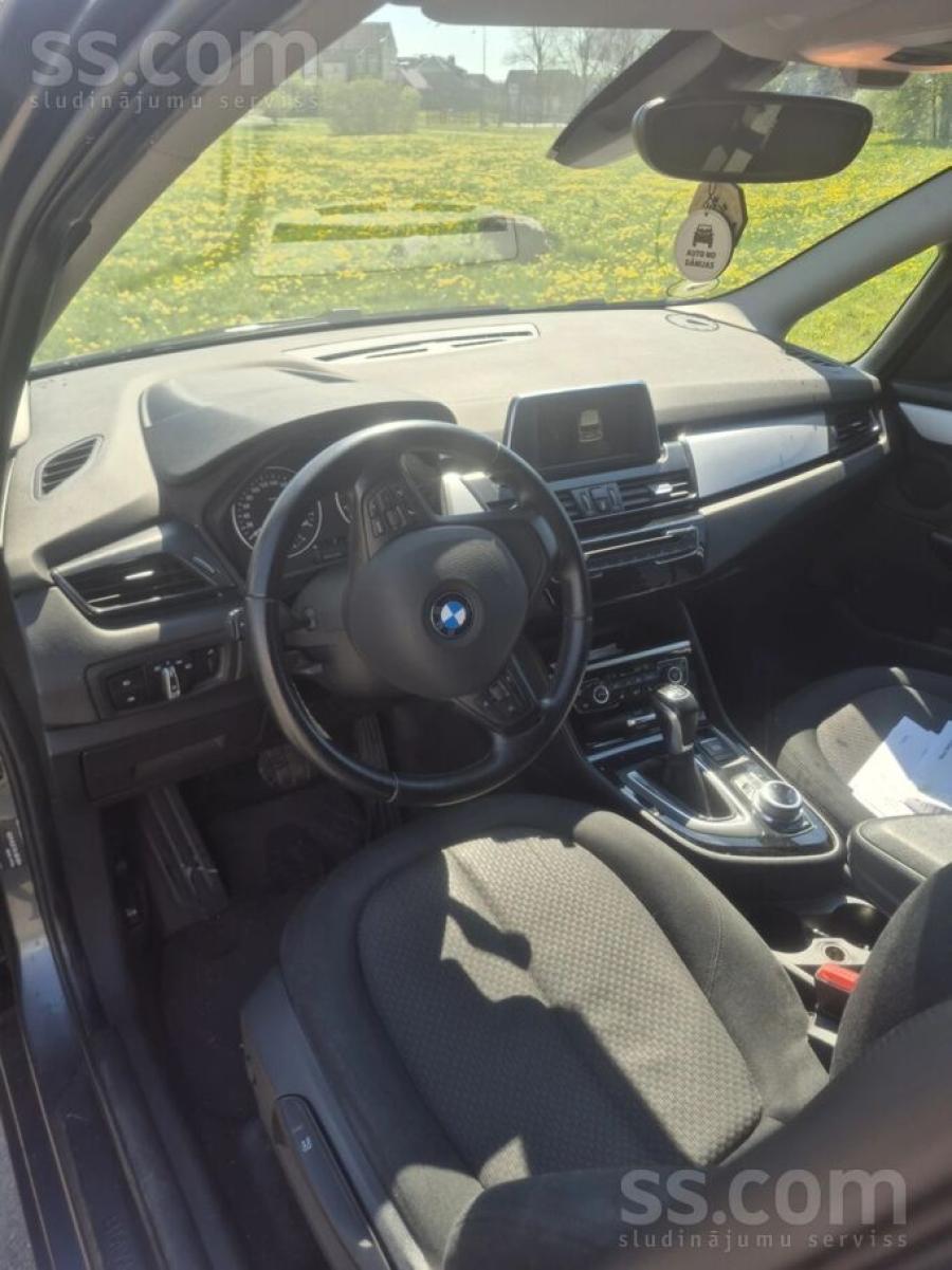 Grey BMW 218 2017 in Tukums, with an engine capacity of 2.00 L and mileage of 266 thousand km for 11500 €, photo 5 on AUTOMOTO.COM.LV