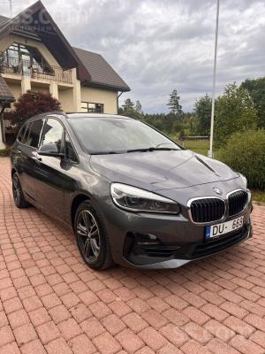 Pelēks BMW 218 2019 Rīga, ar dzinēja tilpumu 2.00 L un nobraukumu 144 tūkst. km par 14900 €, foto  vietnē AUTOMOTO.COM.LV