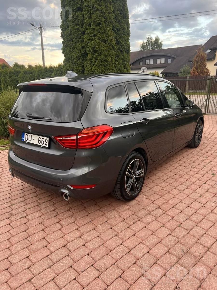 Grey BMW 218 2019 in Riga, with an engine capacity of 2.00 L and mileage of 144 thousand km for 14900 €, photo 5 on AUTOMOTO.COM.LV