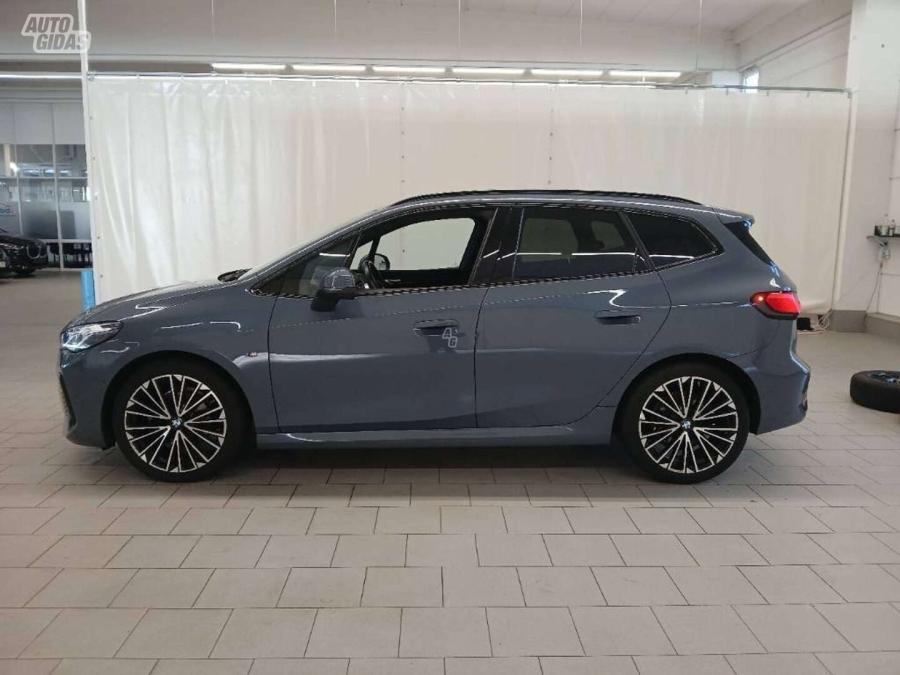 Grey BMW 218 2024 in Kaunas, with an engine capacity of 1.50 L and mileage of 42 thousand km for 30024 €, photo 4 on AUTOMOTO.COM.LV