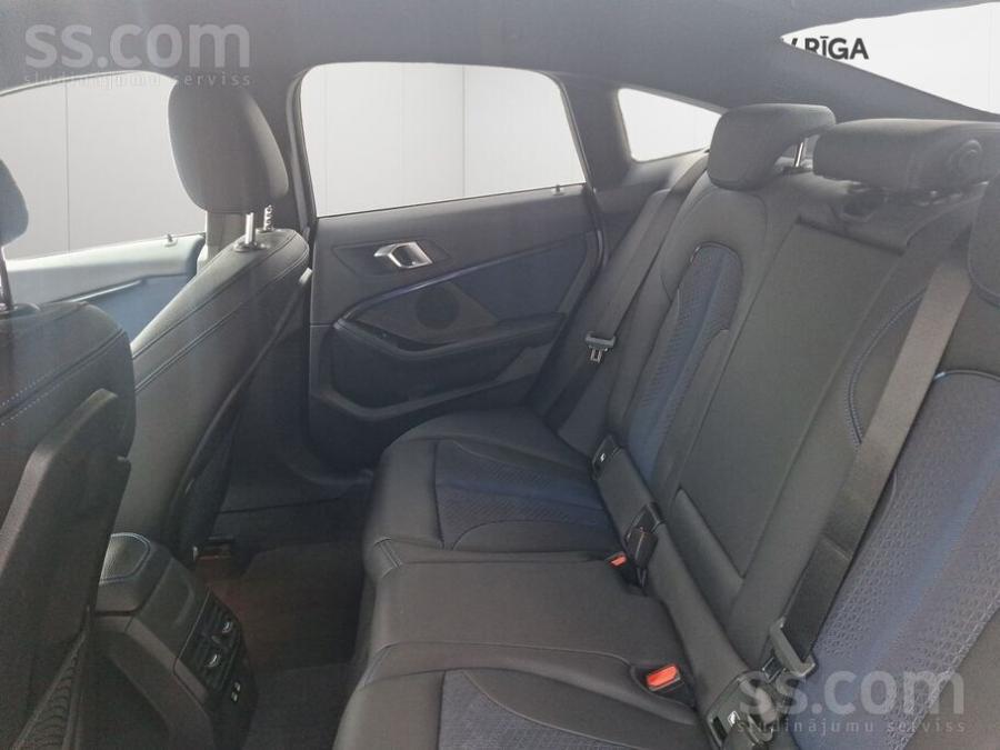 Pelēks BMW 218 2020 Rīga, ar dzinēja tilpumu 1.50 L un nobraukumu 154 tūkst. km par 21000 €, foto 12 vietnē AUTOMOTO.COM.LV