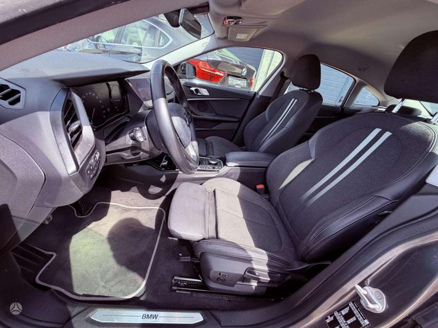 Pelēks BMW 218 2020 Šauļi, ar dzinēja tilpumu 1.50 L un nobraukumu 193 tūkst. km par 10700 €, foto 18 vietnē AUTOMOTO.COM.LV
