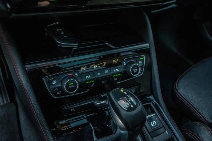BMW 218 2015 Tukums, ar dzinēja tilpumu 1.80 L un nobraukumu 179 tūkst. km par 9990 €, foto 32 vietnē AUTOMOTO.COM.LV