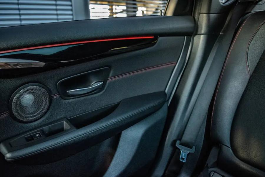 BMW 218 2015 Tukums, ar dzinēja tilpumu 1.80 L un nobraukumu 179 tūkst. km par 9990 €, foto 33 vietnē AUTOMOTO.COM.LV