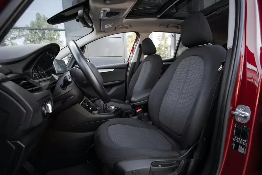 Sarkans BMW 218 2015 Jelgava, ar dzinēja tilpumu 1.80 L un nobraukumu 293 tūkst. km par 9400 €, foto 18 vietnē AUTOMOTO.COM.LV