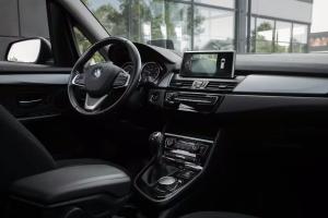 Sarkans BMW 218 2015 Jelgava, ar dzinēja tilpumu 1.80 L un nobraukumu 293 tūkst. km par 9400 €, foto 26 vietnē AUTOMOTO.COM.LV