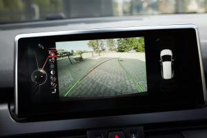 Sarkans BMW 218 2015 Jelgava, ar dzinēja tilpumu 1.80 L un nobraukumu 293 tūkst. km par 9400 €, foto 31 vietnē AUTOMOTO.COM.LV