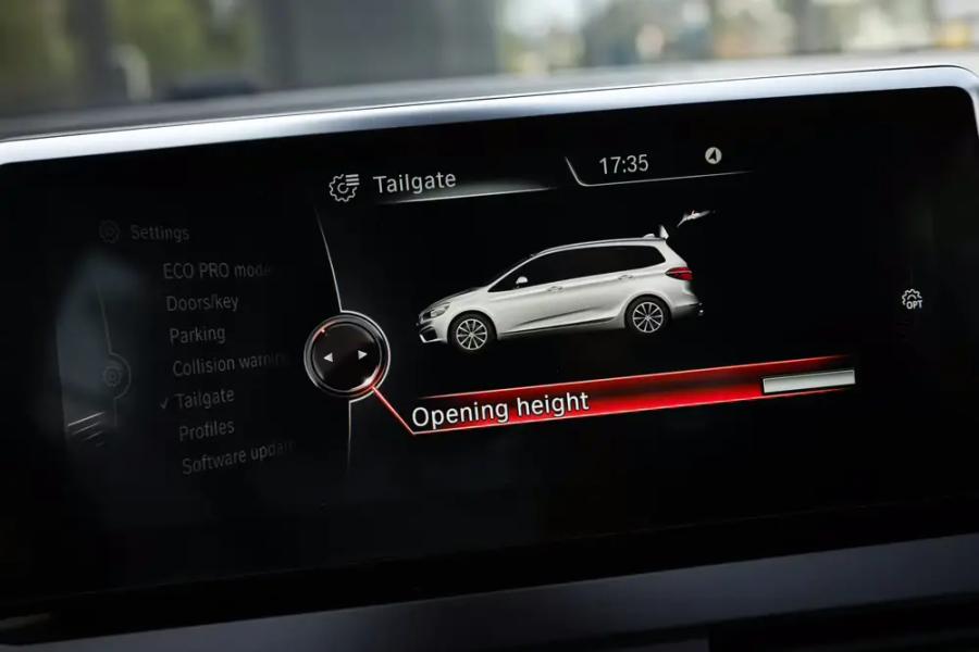 Sarkans BMW 218 2015 Jelgava, ar dzinēja tilpumu 1.80 L un nobraukumu 293 tūkst. km par 9400 €, foto 40 vietnē AUTOMOTO.COM.LV