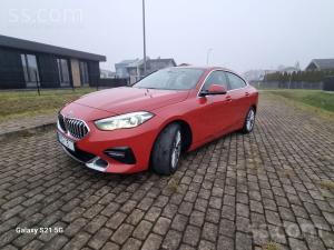 Sarkans BMW 218 2021 Rīga, ar dzinēja tilpumu 2.00 L un nobraukumu 90 tūkst. km par 23100 €, foto  vietnē AUTOMOTO.COM.LV