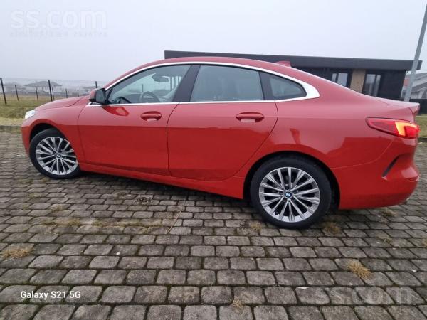 Sarkans BMW 218 2021 Rīga, ar dzinēja tilpumu 2.00 L un nobraukumu 90 tūkst. km par 23100 €, foto 4 vietnē AUTOMOTO.COM.LV