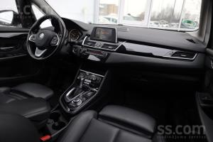 BMW 218 2016 in Riga, with an engine capacity of 2.00 L and mileage of 0 thousand km for 7495 €, photo 11 on AUTOMOTO.COM.LV