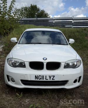 БМВ 218 2011 в Даугавпилс на AUTOMOTO.COM.LV Белый БМВ 218 2011 в Даугавпилс, объемом двигателя 2.00 л и пробегом 220 тыс. км за 1000 €, фото 1 на AUTOMOTO.COM.LV