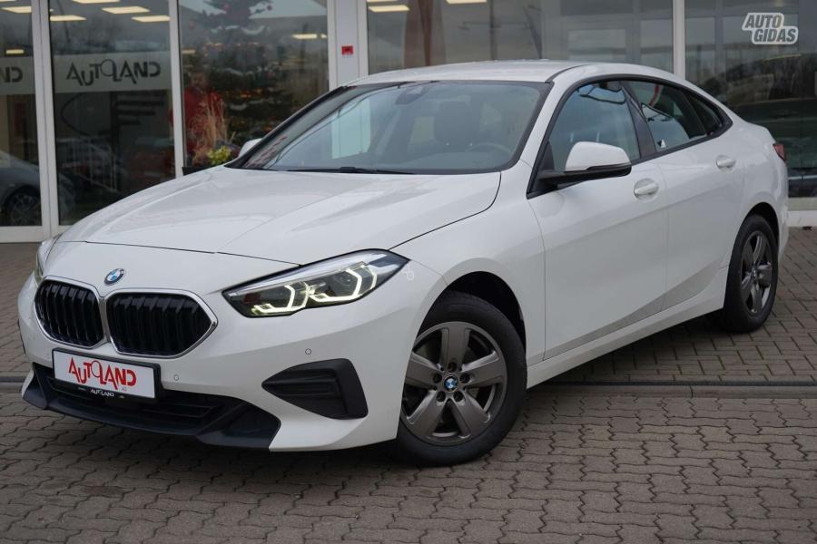 Balts BMW 218 2021 Kauņa, ar dzinēja tilpumu 1.50 L un nobraukumu 69 tūkst. km par 25439 €, foto 2 vietnē AUTOMOTO.COM.LV