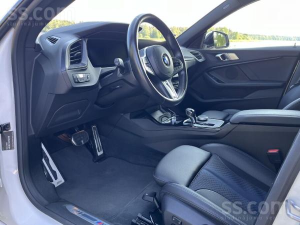 White BMW 218 2021 in Riga, with an engine capacity of 2.00 L and mileage of 85 thousand km for 28000 €, photo 7 on AUTOMOTO.COM.LV