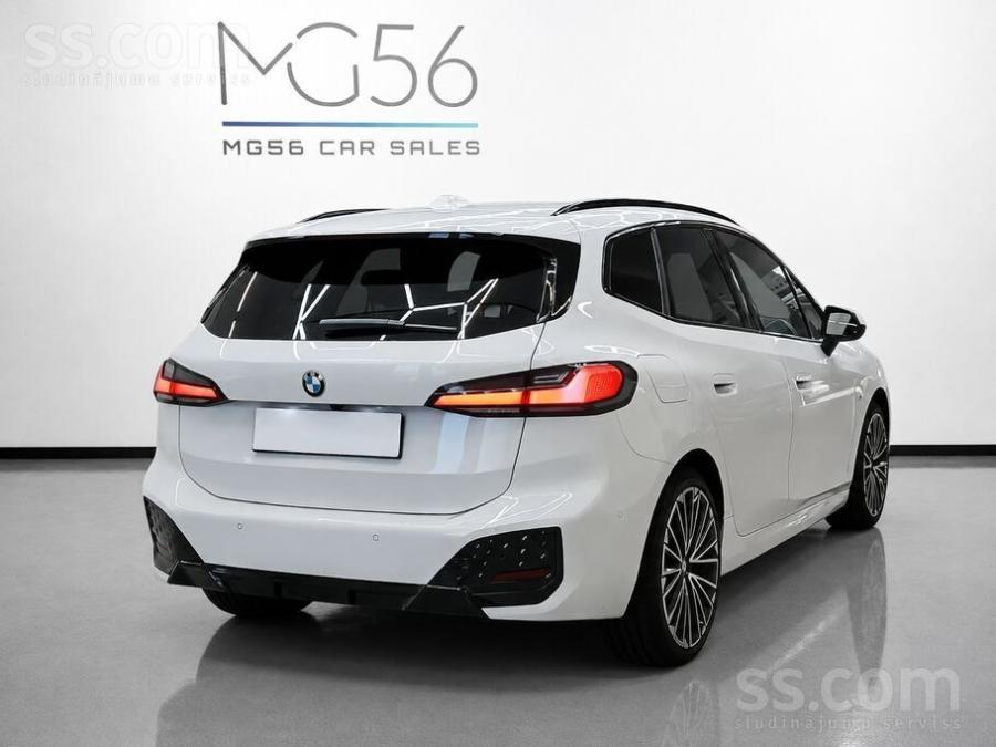 White BMW 218 2025 in Riga, with an engine capacity of 1.50 L and mileage of 65 thousand km for 29900 €, photo 4 on AUTOMOTO.COM.LV