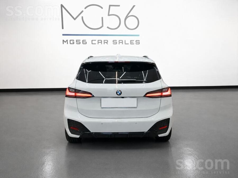 White BMW 218 2025 in Riga, with an engine capacity of 1.50 L and mileage of 65 thousand km for 29900 €, photo 5 on AUTOMOTO.COM.LV