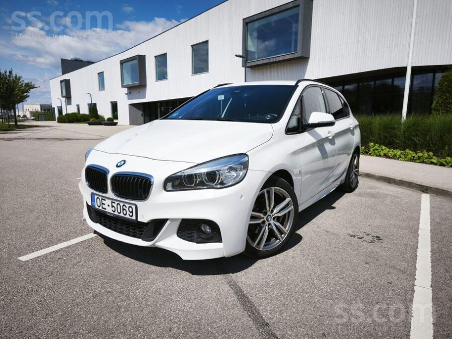 White BMW 218 2015 in Riga, with an engine capacity of 2.00 L and mileage of 241 thousand km for 10200 €, photo 1 on AUTOMOTO.COM.LV