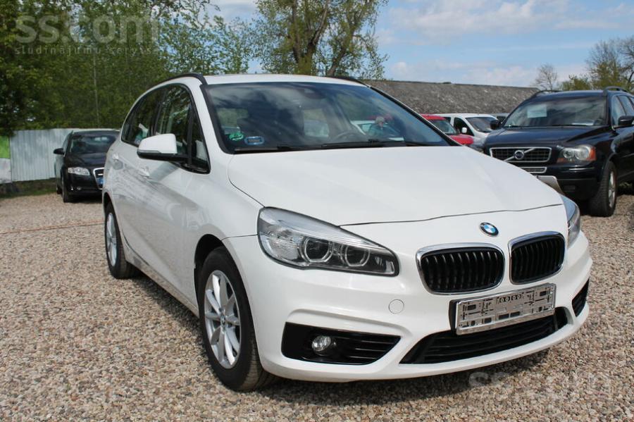 White BMW 218 2014 in Daugavpils, with an engine capacity of 2.00 L and mileage of 256 thousand km for 8190 €, photo 1 on AUTOMOTO.COM.LV