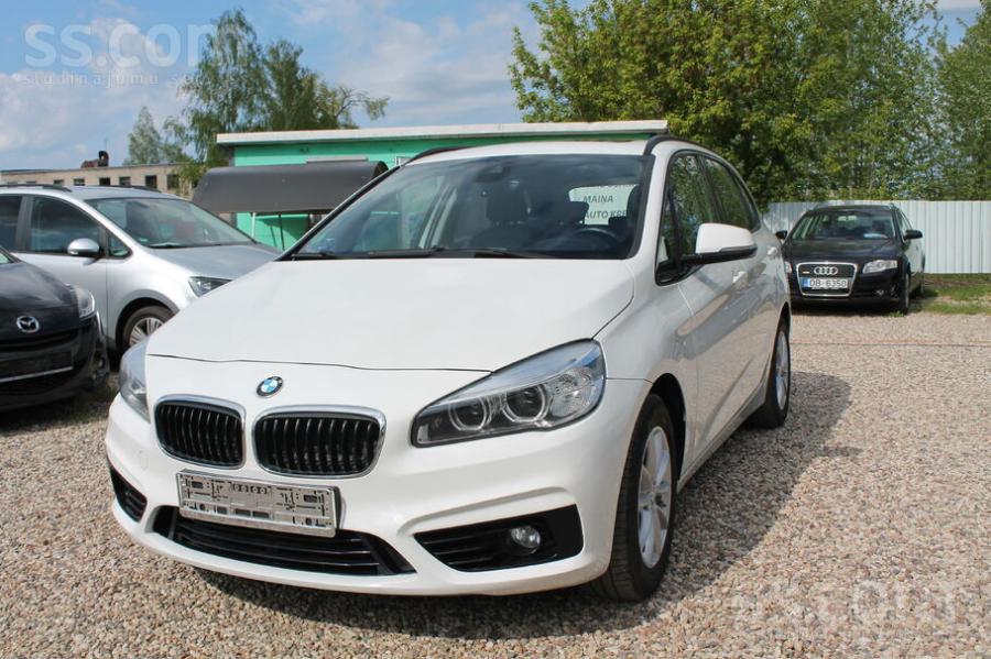 White BMW 218 2014 in Daugavpils, with an engine capacity of 2.00 L and mileage of 256 thousand km for 8190 €, photo 2 on AUTOMOTO.COM.LV