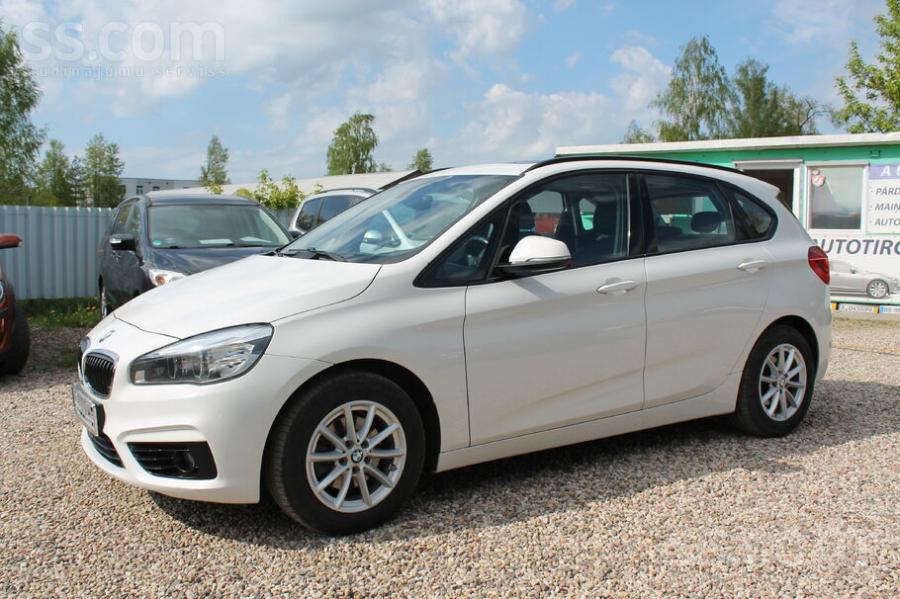 White BMW 218 2014 in Daugavpils, with an engine capacity of 2.00 L and mileage of 256 thousand km for 8190 €, photo 3 on AUTOMOTO.COM.LV
