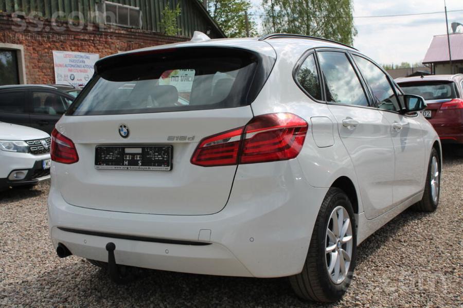 White BMW 218 2014 in Daugavpils, with an engine capacity of 2.00 L and mileage of 256 thousand km for 8190 €, photo 6 on AUTOMOTO.COM.LV