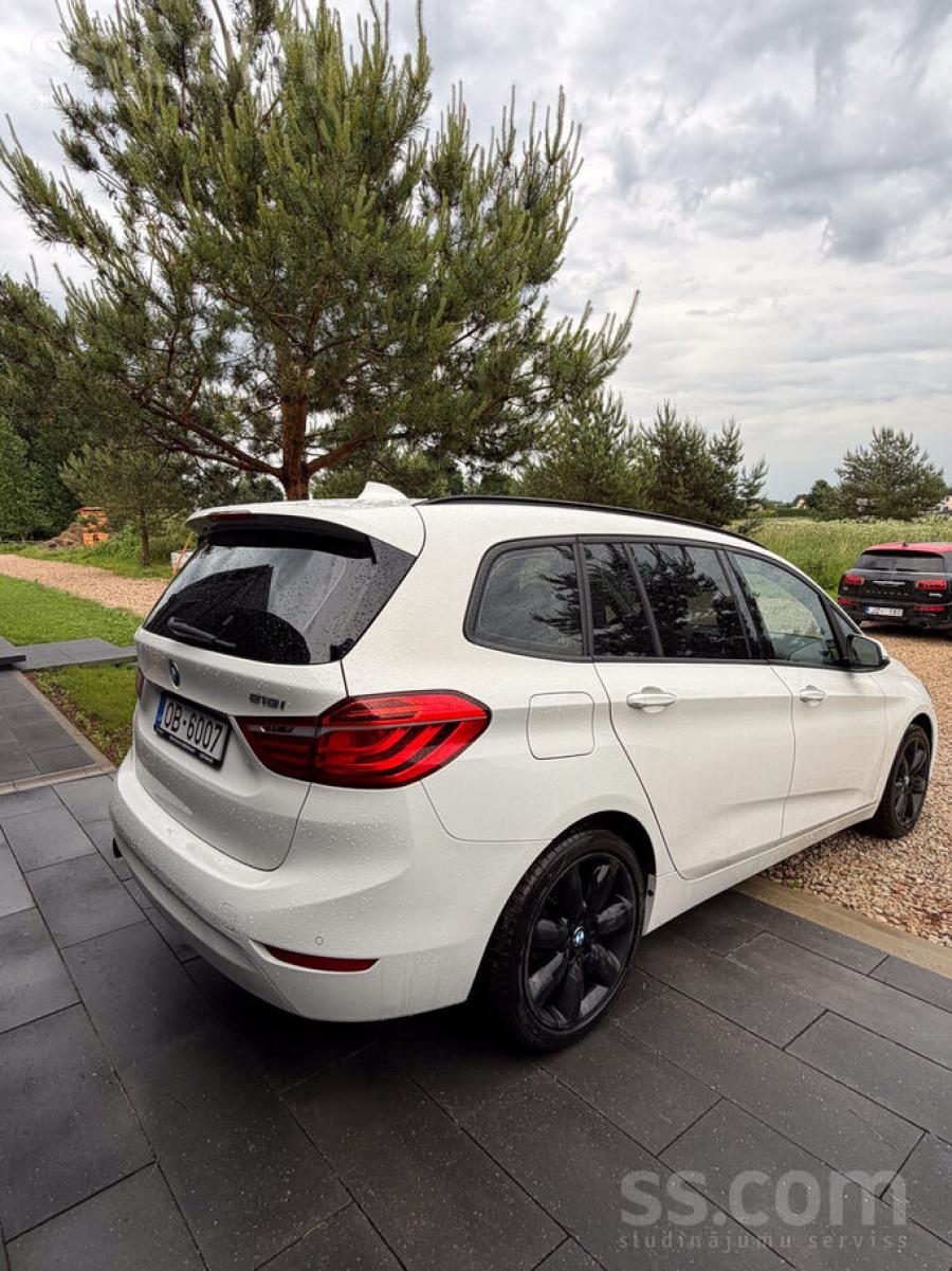 Balts BMW 218 2015 Rīga, ar dzinēja tilpumu 1.50 L un nobraukumu 145 tūkst. km par 8900 €, foto 5 vietnē AUTOMOTO.COM.LV