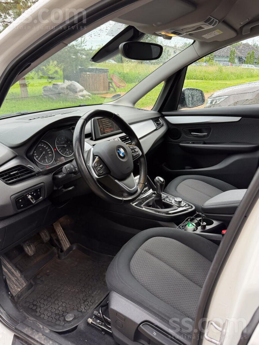 Balts BMW 218 2015 Rīga, ar dzinēja tilpumu 1.50 L un nobraukumu 145 tūkst. km par 8900 €, foto 6 vietnē AUTOMOTO.COM.LV