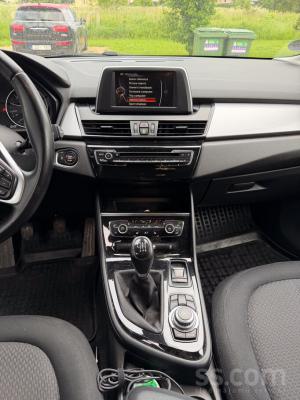 Balts BMW 218 2015 Rīga, ar dzinēja tilpumu 1.50 L un nobraukumu 145 tūkst. km par 8900 €, foto 7 vietnē AUTOMOTO.COM.LV