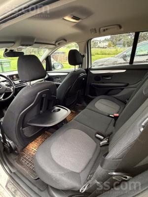 Balts BMW 218 2015 Rīga, ar dzinēja tilpumu 1.50 L un nobraukumu 145 tūkst. km par 8900 €, foto 10 vietnē AUTOMOTO.COM.LV
