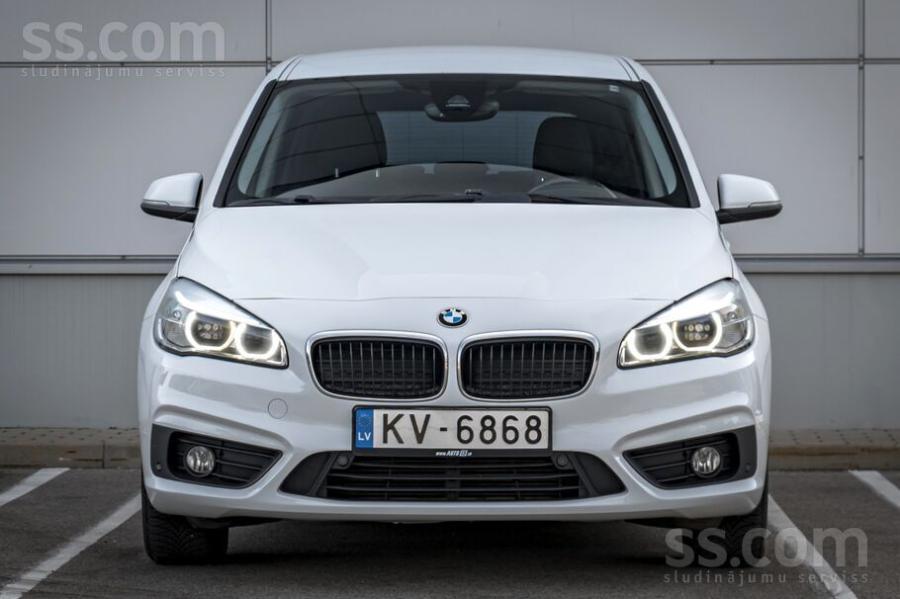 White BMW 218 2015 in Riga, with an engine capacity of 2.00 L and mileage of 181 thousand km for 9500 €, photo 3 on AUTOMOTO.COM.LV