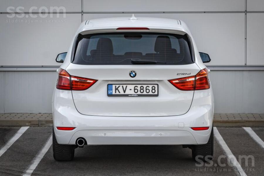 White BMW 218 2015 in Riga, with an engine capacity of 2.00 L and mileage of 181 thousand km for 9500 €, photo 6 on AUTOMOTO.COM.LV