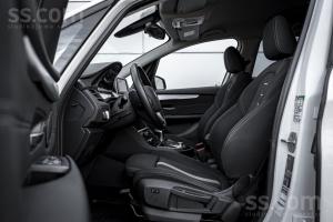 White BMW 218 2015 in Riga, with an engine capacity of 2.00 L and mileage of 181 thousand km for 9500 €, photo 9 on AUTOMOTO.COM.LV