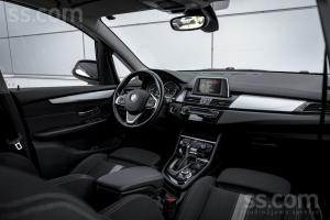White BMW 218 2015 in Riga, with an engine capacity of 2.00 L and mileage of 181 thousand km for 9500 €, photo 15 on AUTOMOTO.COM.LV