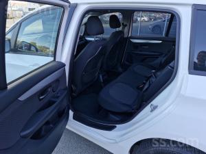 White BMW 218 2015 in Riga, with an engine capacity of 1.50 L and mileage of 0 thousand km for 7390 €, photo 11 on AUTOMOTO.COM.LV