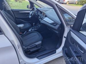 White BMW 218 2015 in Riga, with an engine capacity of 1.50 L and mileage of 0 thousand km for 7390 €, photo 12 on AUTOMOTO.COM.LV