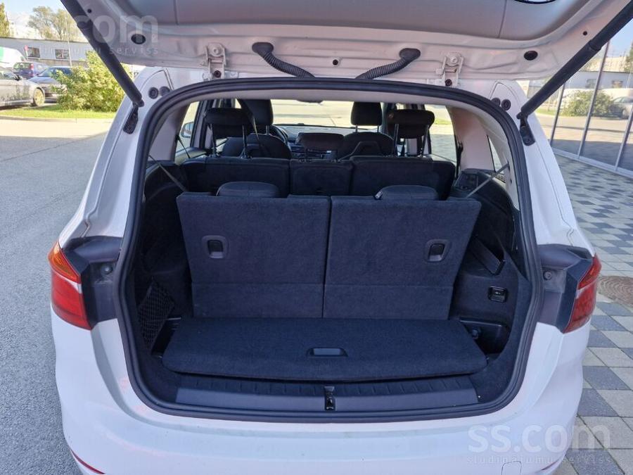 White BMW 218 2015 in Riga, with an engine capacity of 1.50 L and mileage of 0 thousand km for 7390 €, photo 14 on AUTOMOTO.COM.LV