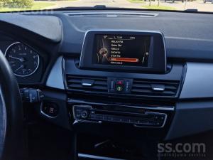 White BMW 218 2015 in Riga, with an engine capacity of 1.50 L and mileage of 0 thousand km for 7390 €, photo 18 on AUTOMOTO.COM.LV
