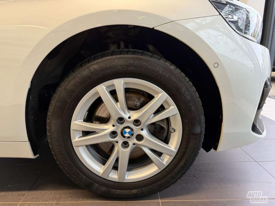 White BMW 218 2019 in Kaunas, with an engine capacity of 1.50 L and mileage of 80 thousand km for 21678 €, photo 5 on AUTOMOTO.COM.LV