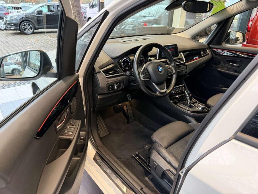 White BMW 218 2019 in Kaunas, with an engine capacity of 1.50 L and mileage of 80 thousand km for 21678 €, photo 11 on AUTOMOTO.COM.LV