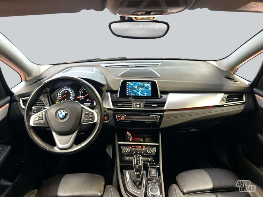 White BMW 218 2022 in Kaunas, with an engine capacity of 2.00 L and mileage of 89 thousand km for 25876 €, photo 15 on AUTOMOTO.COM.LV