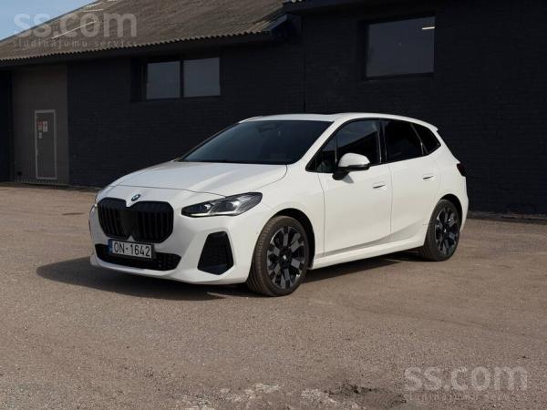 White BMW 218 2022 in Daugavpils, with an engine capacity of 2.00 L and mileage of 24 thousand km for 23500 €, photo 1 on AUTOMOTO.COM.LV
