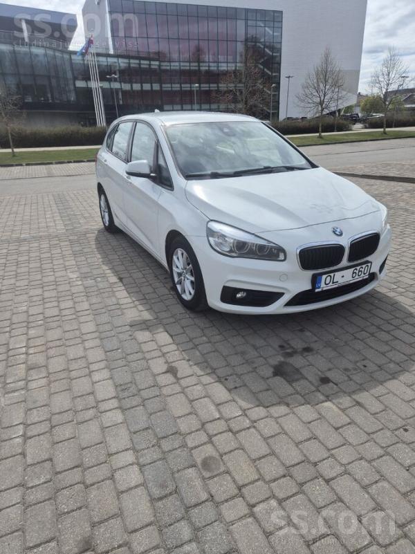 White BMW 218 2015 in Rezekne, with an engine capacity of 1.50 L and mileage of 236 thousand km for 8500 €, photo 1 on AUTOMOTO.COM.LV