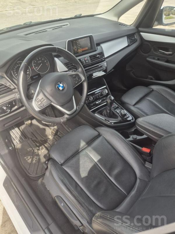 White BMW 218 2015 in Rezekne, with an engine capacity of 1.50 L and mileage of 236 thousand km for 8500 €, photo 6 on AUTOMOTO.COM.LV