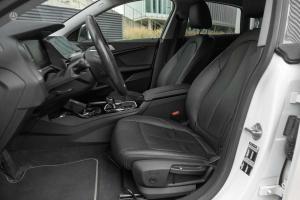 Balts BMW 218 2021 Viļņa, ar dzinēja tilpumu 1.50 L un nobraukumu 54 tūkst. km par 21900 €, foto 14 vietnē AUTOMOTO.COM.LV