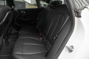 Balts BMW 218 2021 Viļņa, ar dzinēja tilpumu 1.50 L un nobraukumu 54 tūkst. km par 21900 €, foto 15 vietnē AUTOMOTO.COM.LV