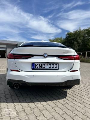 White BMW 218 2023 in Vilnius, with an engine capacity of 1.50 L and mileage of 35 thousand km for 23999 €, photo 11 on AUTOMOTO.COM.LV