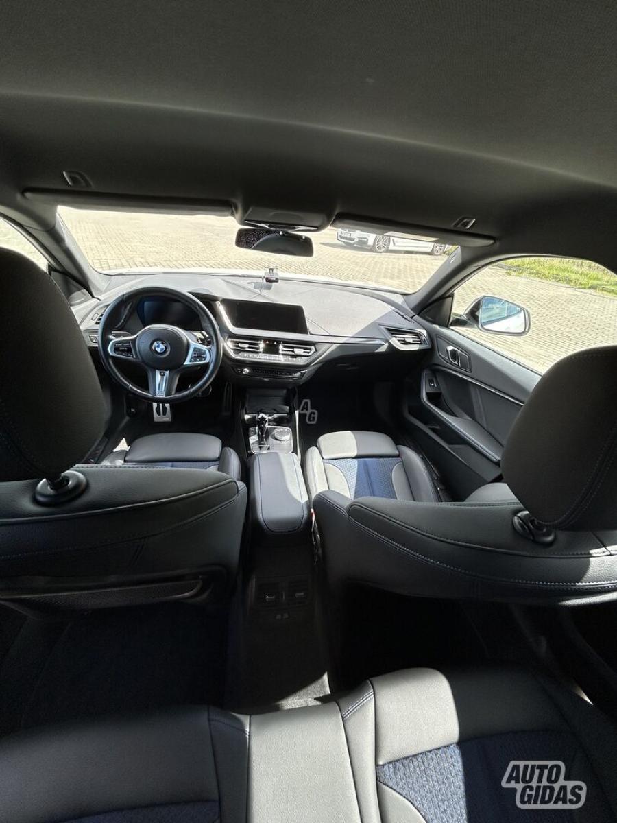 White BMW 218 2023 in Vilnius, with an engine capacity of 1.50 L and mileage of 35 thousand km for 23999 €, photo 26 on AUTOMOTO.COM.LV