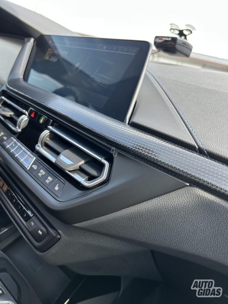 Balts BMW 218 2023 Viļņa, ar dzinēja tilpumu 1.50 L un nobraukumu 35 tūkst. km par 23999 €, foto 25 vietnē AUTOMOTO.COM.LV